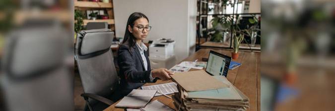 Auxiliares administrativos revisen estas vacantes que tiene Magneto