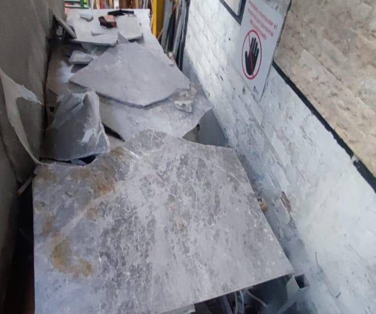 EN FOTOS: Murió cuando dos placas de mármol le cayeron encima